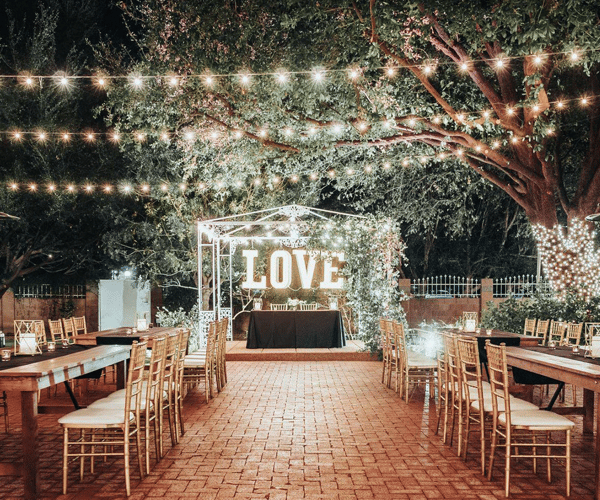 Stonebridge Manor: Mesa, AZ's Grand Manor for Timeless Wedding Celebrations